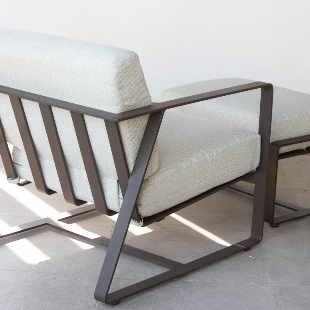 Horizon Lounge Chair Collection | O.W. Lee